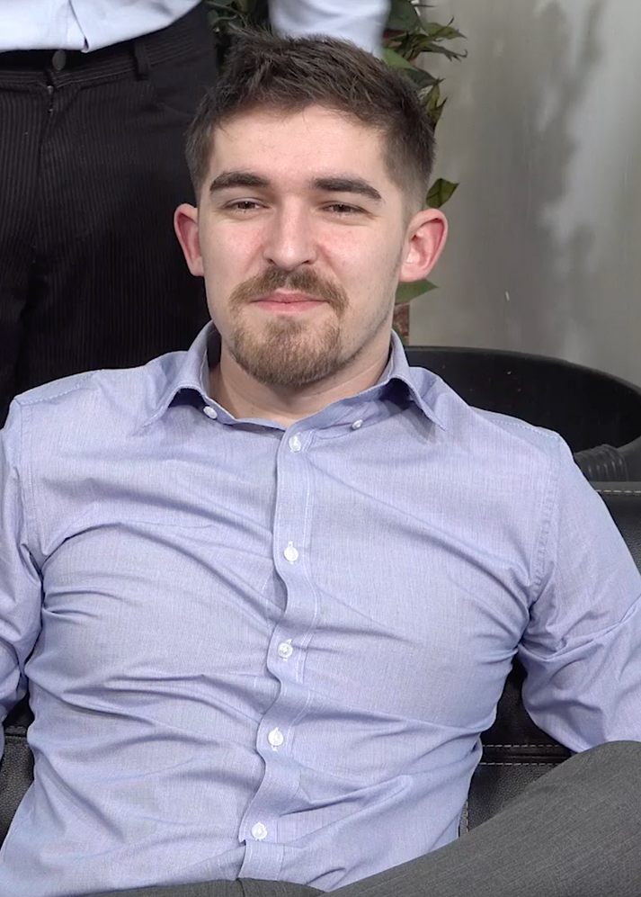 Damian's Messy Interview – Wamtastic